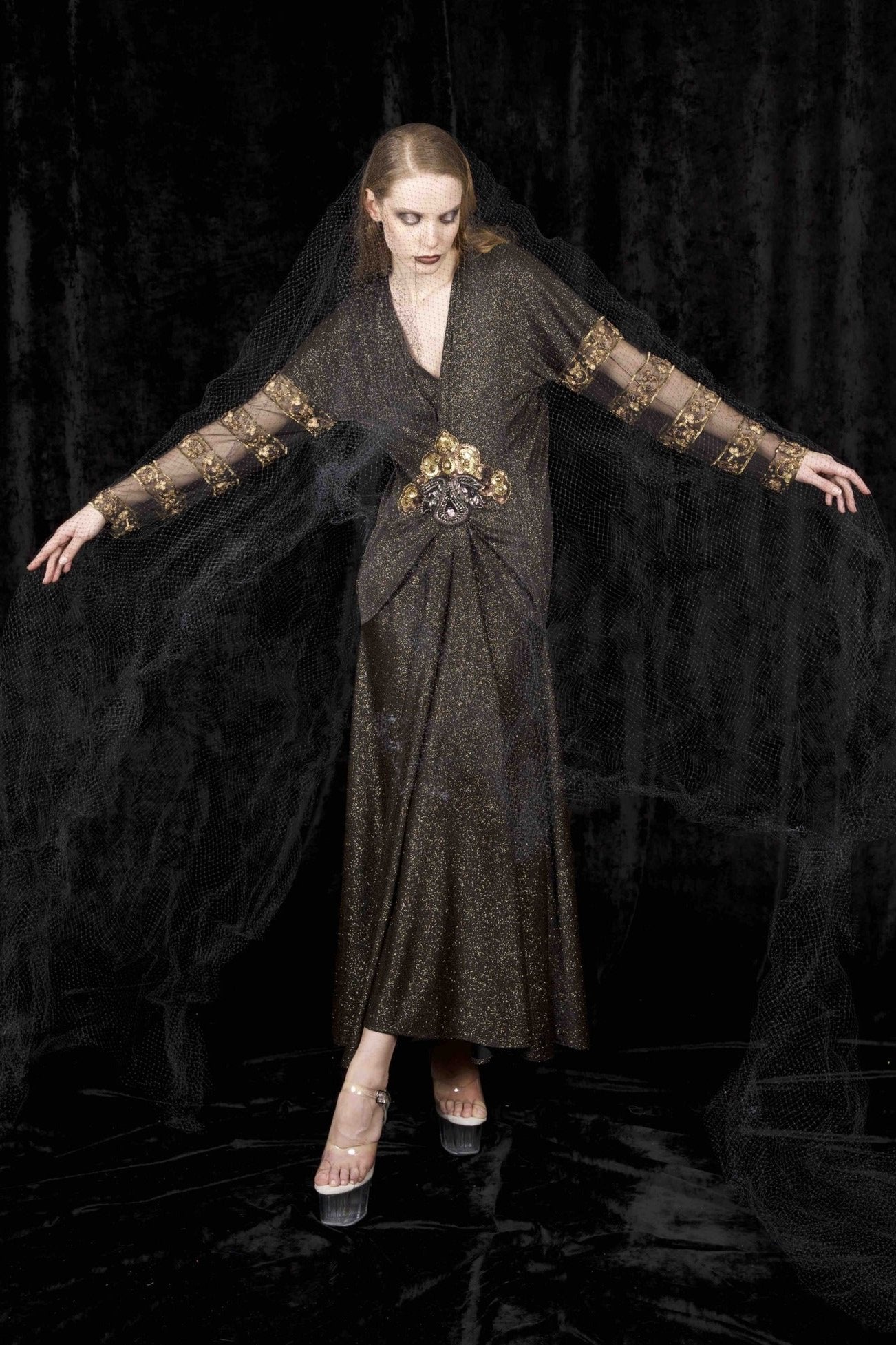 ED.03 Golden lace lurex evening dress – Dassios